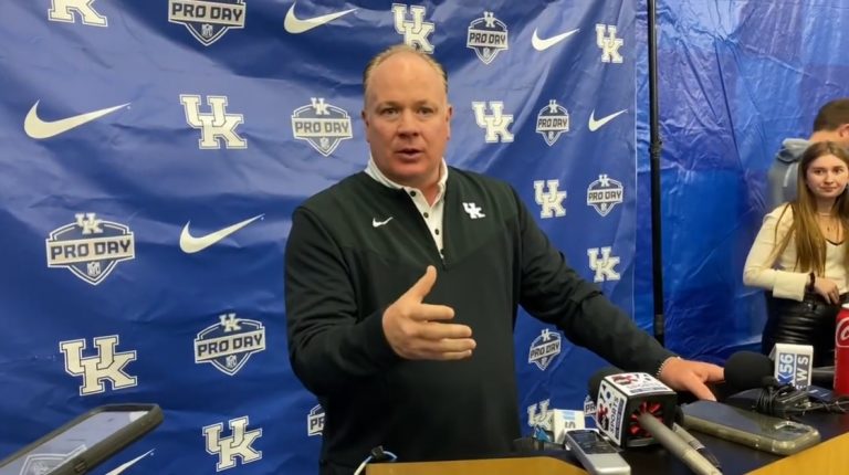 Mark Stoops Adds Jack Ray, Two Former Players to Staff - Nation of Blue