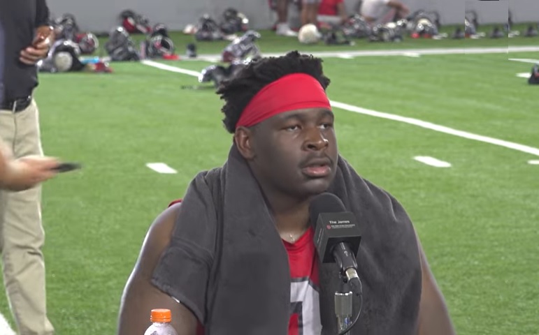Ohio State Starting Offensive Lineman Tegra Tshabola Commits to ...
