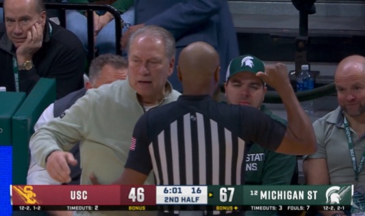 Tom Izzo Screams at Former Player Following Ejection by Referee ...